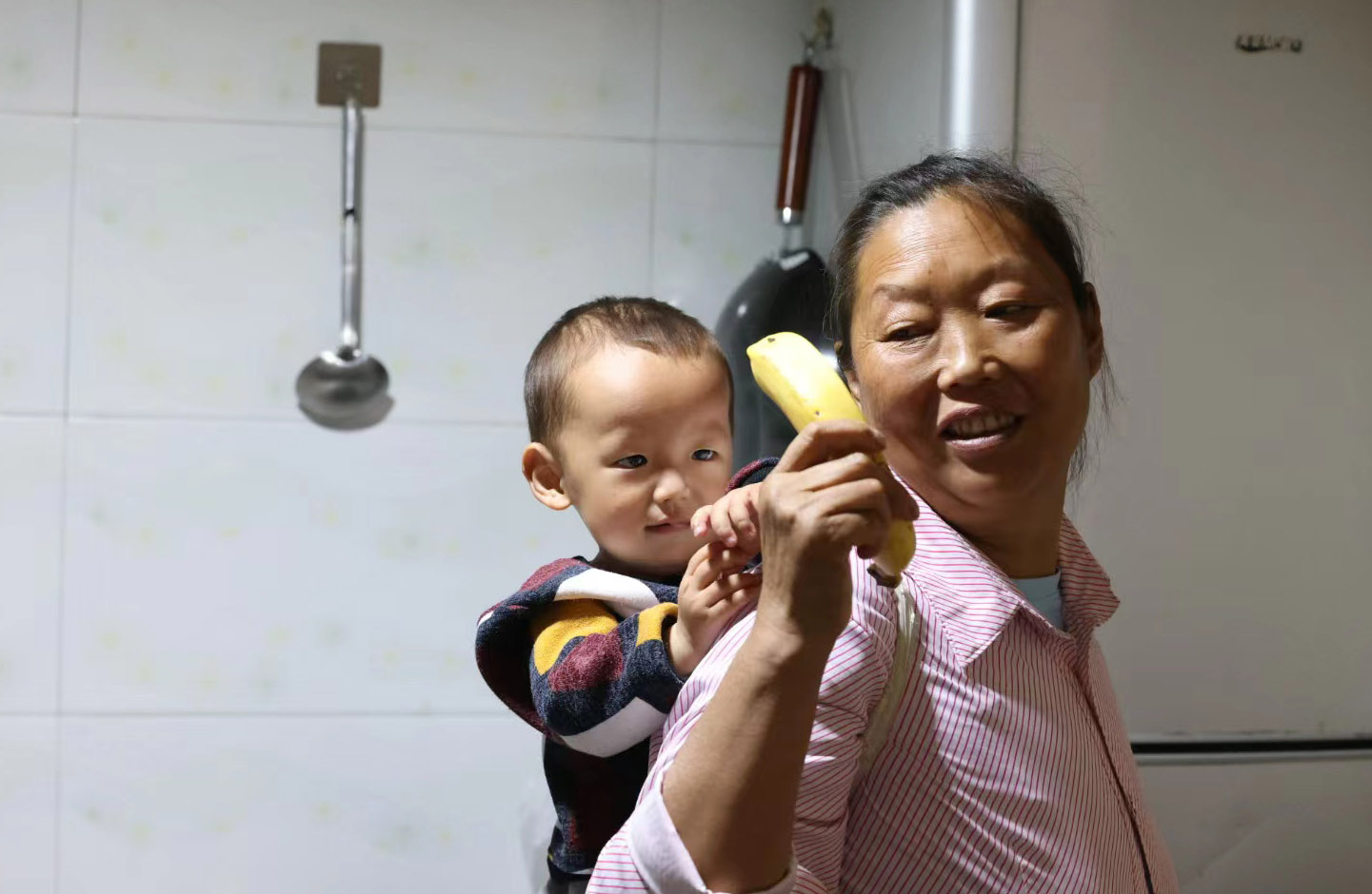 Wenfeng gets the best start in life – Beneath the Baobab